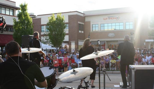 Live Music for Festivals and Park Concerts - Lisa Rene Band